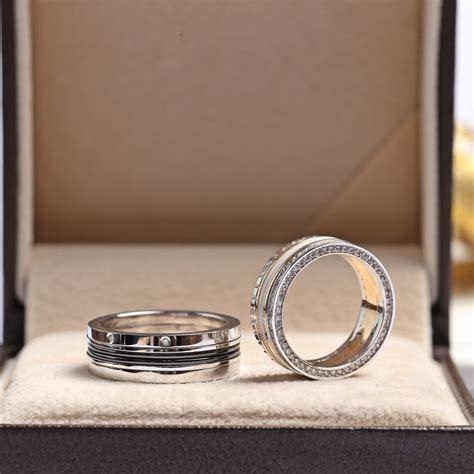 동화주얼리 종로결혼예물 종로웨딩밴드 커플링 💍 이 반지엔 특별한 이야기가 담겨 있어요 왕관가드링의 정교한 컷팅