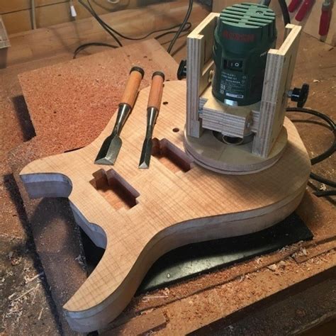 Plunge Router Vs Fixed Base Router Woodworkers World