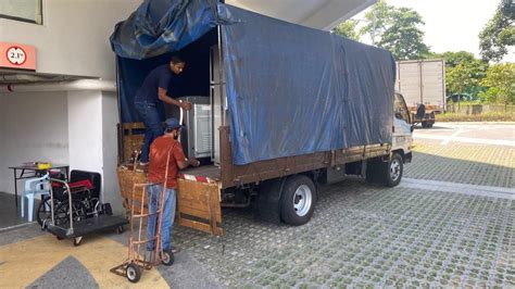 Sewa Lori 3 Ton Services Home Services Movers And Delivery On Carousell