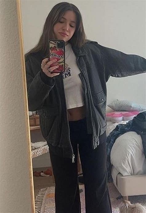 Kenzie Ziegler Rmackenziezieglerhq