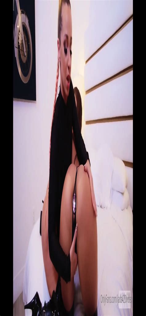 Big Butt Lesbians Playing With Their Asses Eporner