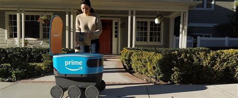 Amazon Pivots And Reimagines Its Scout Autonomous Home Delivery Robot Team Autoevolution