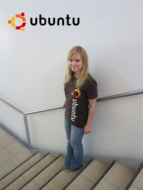 Linux Girls Wallpaper WallpaperSafari