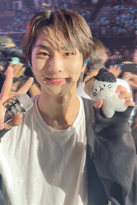 🧸ᴍᴇʟʟᴏᴡʏᴊᴡ ᕱ⑅ᕱ Pre Kuya 50 On Twitter ตุ๊กตาที่น้องจองวอนถือใครเอา