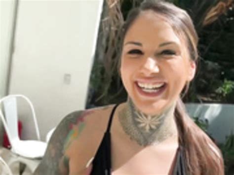 Giuliana Cabrazia Oiled Poolside Pov Fuck