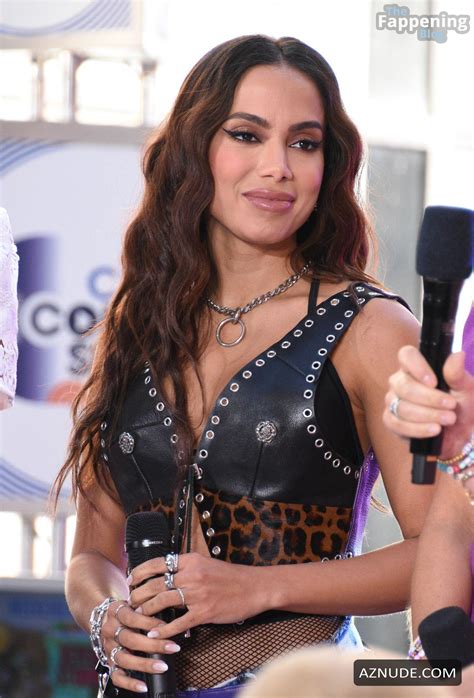 Anitta Sexy Shows Off Her Hot Legs While Performing At Nbcs Today Show