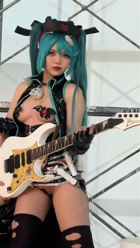 Zinieq Calne Ca Vocaloid Cosplay Eporner