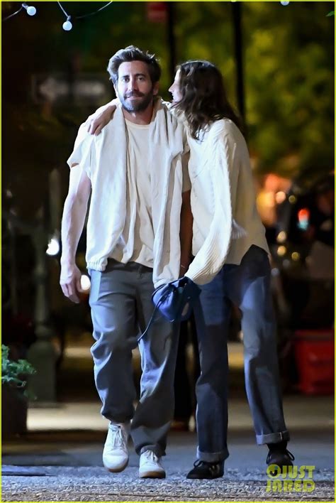 Jake Gyllenhaal And Girlfriend Jeanne Cadieu Spotted Out In Soho Photo