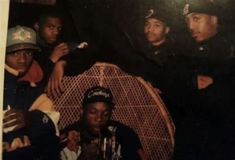 Fido 6217 Bdn Og Sitting On The Wicker Chair Woos Pops And Mellys Stepdad Rchiraqology