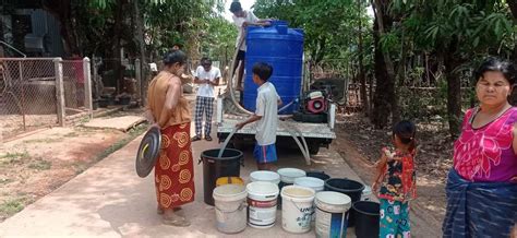 ကျိုက်မရောမြို့နယ်၌ သောက်သုံးရေရှားပါးသည့် မြို့ပေါ်ရပ်ကွက်များသို့ ပရဟိတအဖွဲ့များမှ အခမဲ့ဖြန့