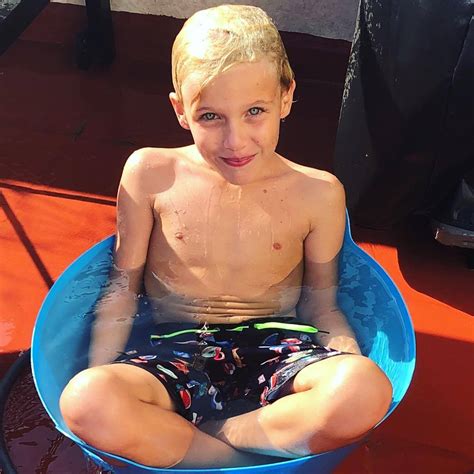 Picture Of Lucas Royalty In General Pictures Lucas Royalty