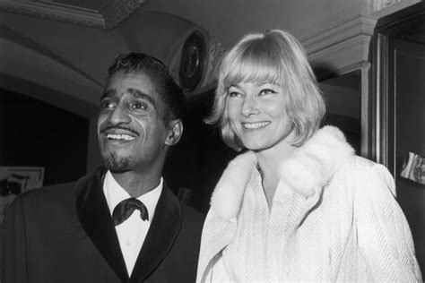Sammy Davis Jr De La Fama Al Olvido Un Viaje Legendario