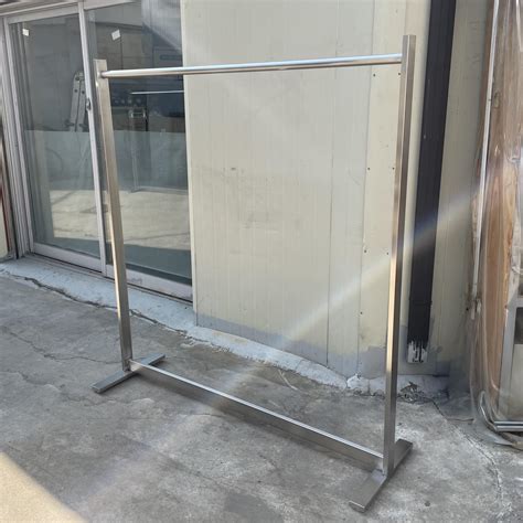 매장오픈 준비 행거주문제작 Metal101