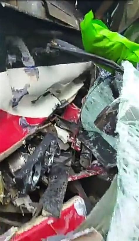 Dvb အင်းတကော်မြို့တွင် ယာဉ်တိုက်မှုဖြစ်ပြီး အထည်ချုပ်စက်ရုံကြိုပို့ယာဉ်ပေါ်က လူ ၄၀ ခန့် ဒဏ်ရာရ