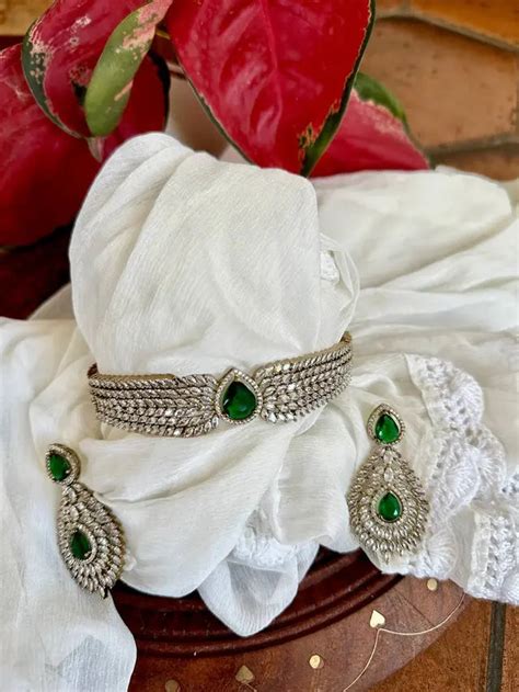 Victorian Ruby Choker Set Ohbyozy