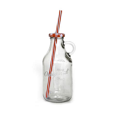 Бутилка с капаче и сламка 500 мл от