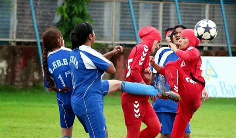 همگروهی دختران ایرانی با امریکا و ایتالیا در تورنمنت بین‌ المللی فوتبال