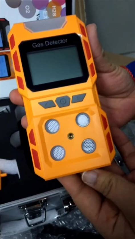 Wholesale Price Portable Handheld Methane Ch4 H2s O2 Co Gas Detector Smart 4 Multi Gas Detector
