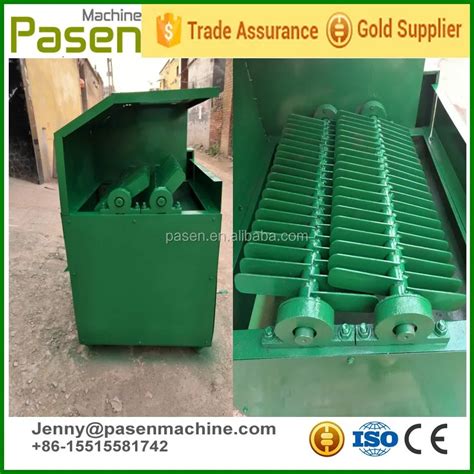 Automatic Chilli Pepper Picking Machine Chilli Fruit Picker Harvester