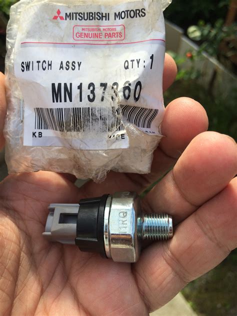 MN137360 Датчик давления масла в двигателе Mitsubishi | Запчасти на DRIVE2