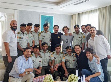 الأمير عمر بن فيصل يُقيم حمام العريس لـ الأمير الحسين بن عبدالله الثاني