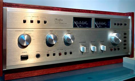 Accuphase E 303x Integrated Stereo Amplifier Accuphase E 303x Integrated Stereo Amplifier