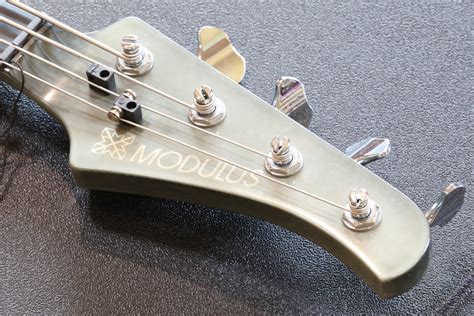 1999 Modulus Vj4 Electric 4 String Bass Guitar Black Case Lovies