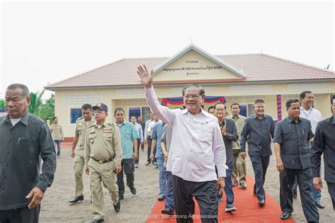 ពិធីសម្ពោធដាក់ឱ្យប្រើប្រាស់ជាផ្លូវការនូវសមិទ្ធផលនានាក្នុងបរិវេណវិទ្យាល័យសម្ដេចក្រឡាហោម ស ខេង