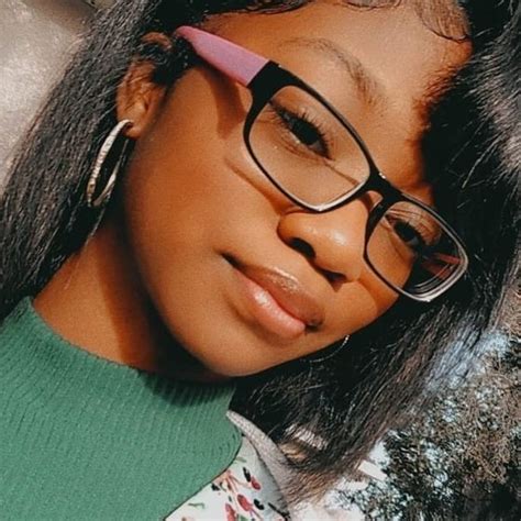 Chyna Brown Customer Service Bakery Clerk Resturaunt Linkedin