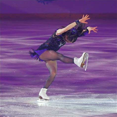 Rika Kihira Faded Фигурное катание