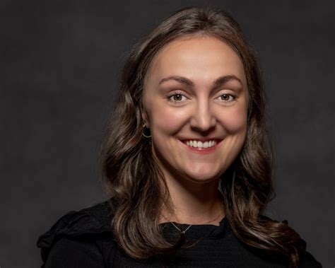 Rod Arroyo Photography | Portraits by Rod on LinkedIn: Corporate Headshot: Abigail Turnbull ...