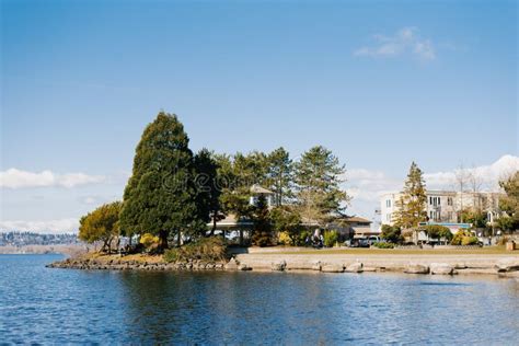 Kirkland Washington Usa February 2020 The Waterfront Of Lake