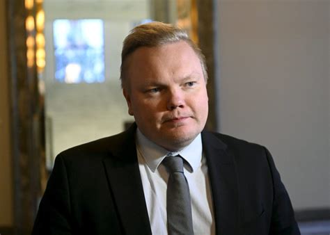 Kurvinen Keskusta Todennäköisesti Tukee Rajalakia Kaikkonen Hoputtaa Itärajan Aitahanketta