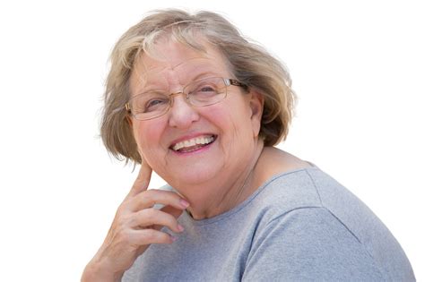 21 Low Maintenance Wash And Wear Haircuts For Women Over 70