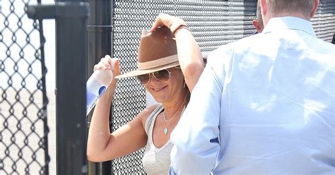 Jennifer Aniston Wearing A Hat July 2017 Popsugar Fashion