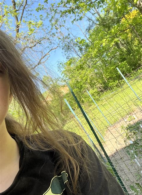 Wisp X On Twitter Nice Weather Lately 3 Its Fun To Chill By My Garden Zzz Https T Co