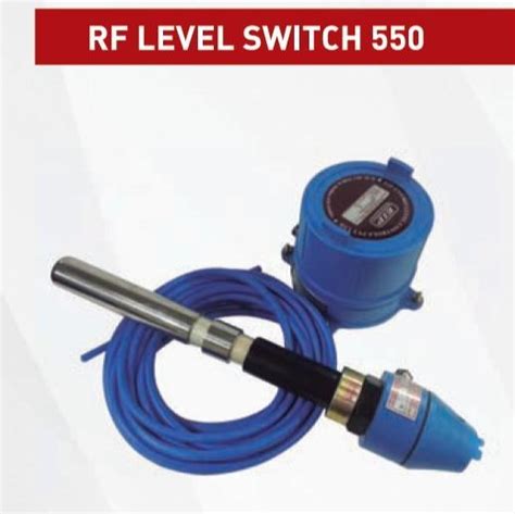 6 230 V Ac Nonc Contact Capacitance Level Switch Media Type Dry Material Upto 10 Bar At
