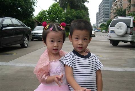 龙凤胎图册360百科