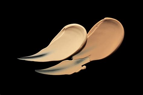 견본 화장품 메이크업 컨실러 또는 파운데이션 스머지 브러시 스트로크 텍스처 3가지 색상 갈색에 대한 스톡 사진 및 기타 이미지 Istock