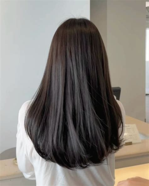 도산 마실‘ 박예림 레이어드컷 C컬펌 웨이브펌 염색 손질 편한 레이어드 긴머리c컬펌 🤍 ‘ 마실예림 도산공원미용실 ⠀ ⠀ 곱슬머리 반곱슬 모발도