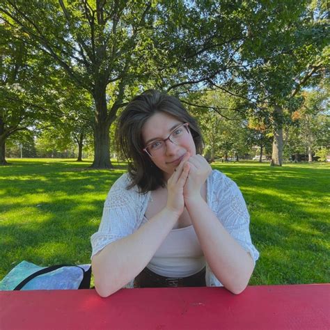 Mackenzie Wolf Music Event Manager Kent State University School Of Art Linkedin