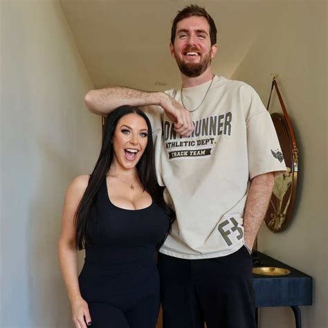 Meet Angela White The ‘meryl Streep Of The Adult Film World The 40