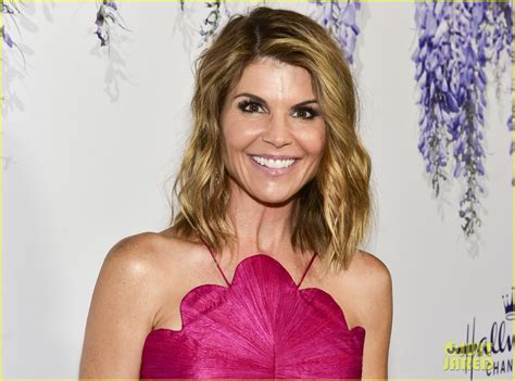 Lori Loughlin Is Returning To Acting Will Reprise A Former Role Photo