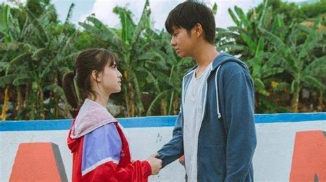 Dua Garis Biru Film Dengan Pesan Pentingnya Sex Edukasi Helmy Satria