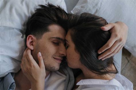 5 Dampak Penggunaan Sex Toys Saat Seks Berisiko