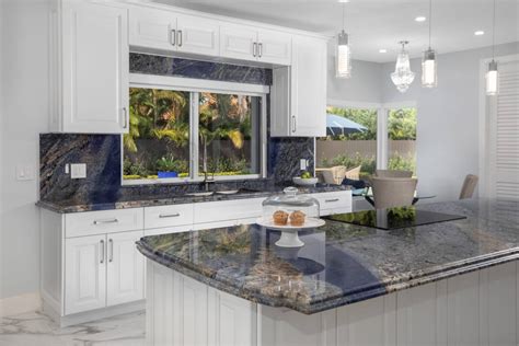 Cristallo Iceberg Quartzite Kitchen