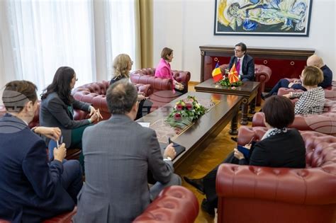 БТА В Скопие министърът на външните работи на Румъния се срещна с президента на Северна