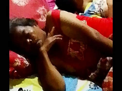 Ngintip Mama Neni Lagi Tidur Eporner