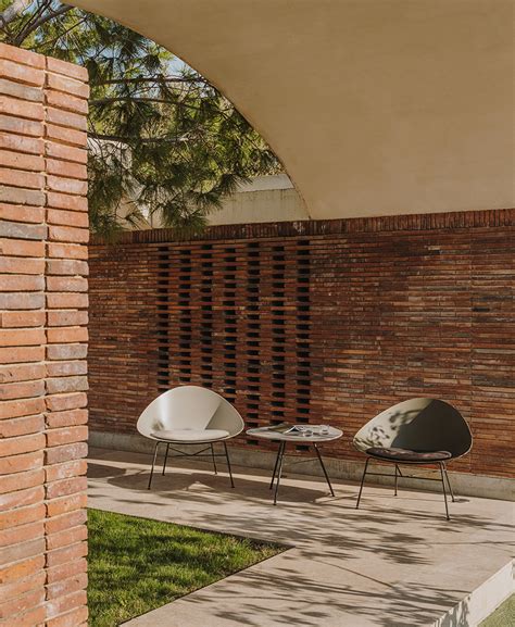 Καθίσματα Εξωτερικού Χώρου Adell Arper Asset