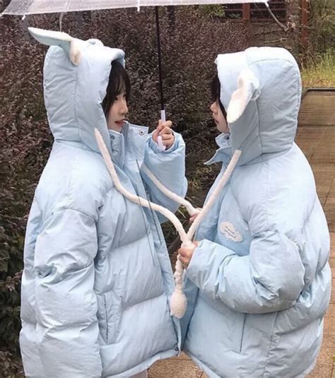 토끼 귀가 움직여용 NEW FW 유니크 우정 패딩 토깽이 귀 후드 장식 폼폼 매직 움직이는 귀 패딩 자켓 점퍼 가을 겨울 우정템 커플템 큐티 특별한 에이블리